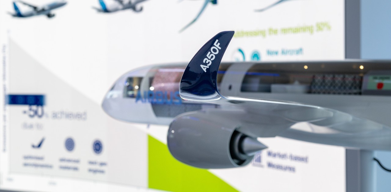 L'avion vert est-il vraiment écologique ? | RCF